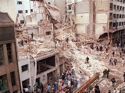 30 días la trama del atentado a la AMIA el libro necesario a 30 años