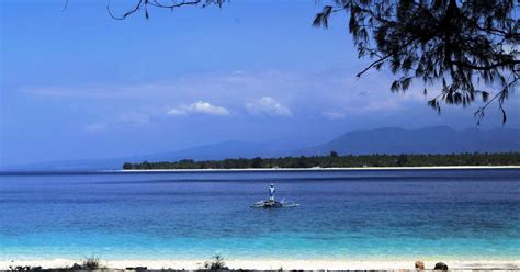Lombok Malimbu Nipah Beach And Senggigi Point Sailing Tour Klook