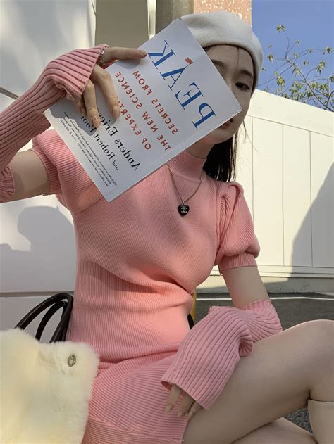 뭘팜 동영상반하이넥 퍼프 슬리브 핸드워머 니트 반팔 미니원피스 Sb327101