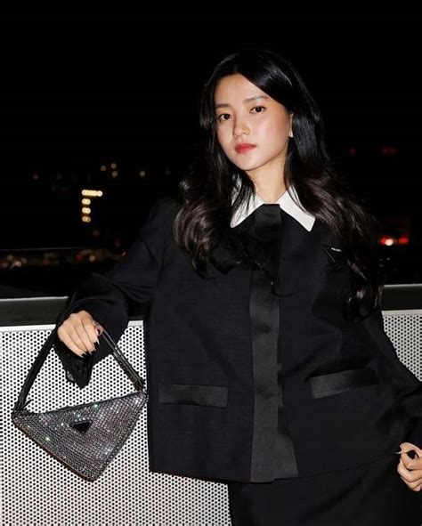 패션엔 김태리 밀라노 홀린 한류여신 미우치아 프라다와 다정한 애프터 파티룩