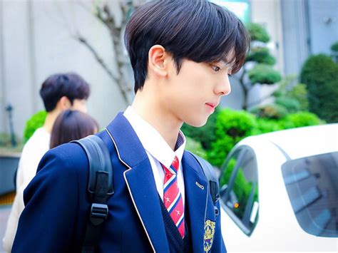 Pin By Sour Candy On Han Yujin Boys Planets Save