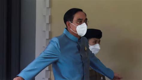 តុលាការធម្មនុញ្ញ ថៃ សម្រេច ថា លោក ប្រាយុទ្ធ ចាន់អូចា អាច បន្ត តួនាទី ជា