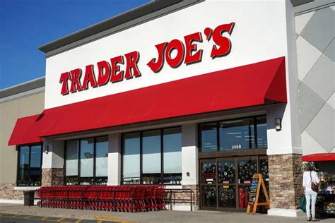 Cookies Falafel And Broccoli Cheddar Soup Recalled At Trader Joes
