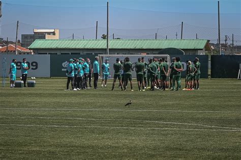 Duelo Contra O Bahia é Fundamental Para O Coritiba Avalia Santana