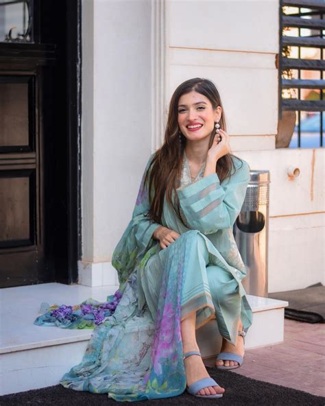 Urooj Fatimas Feet