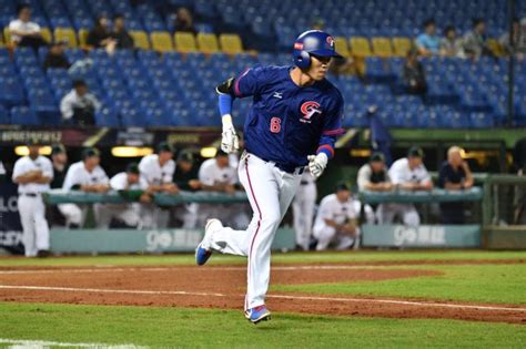 12強／王威晨、岳東華敲二壘安打 中華隊領先澳洲 運動 Nownews今日新聞