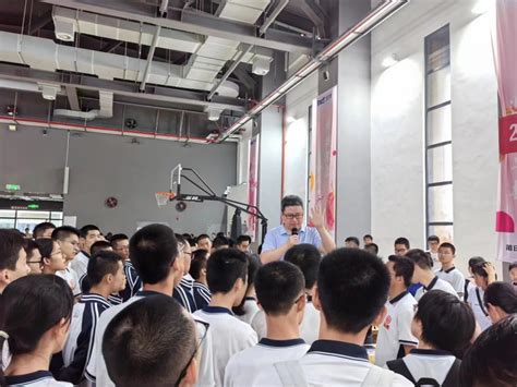 我院师生赴福建省莆田第一中学举办2024年东南大学结构创新竞赛