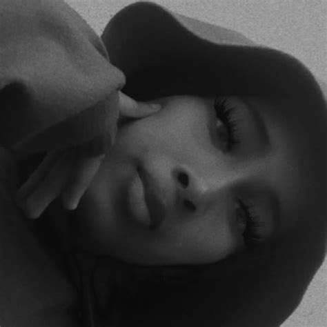 Hilina🪐 Hilu W Threads Say More