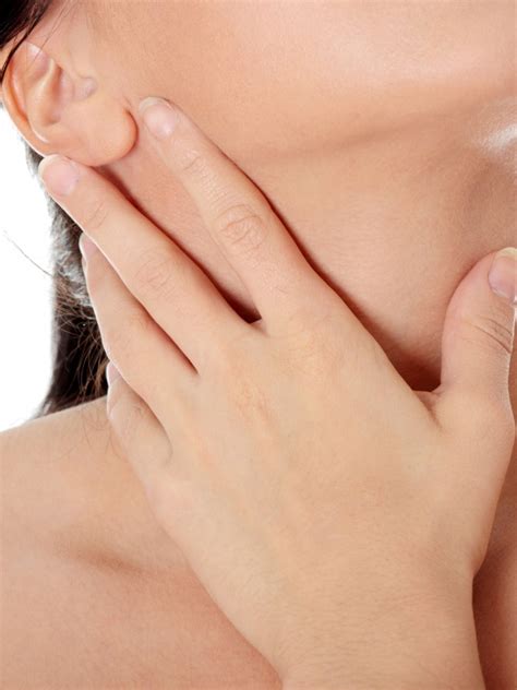 Dolor De Garganta Por Anginas O Amígdalas Causas Diagnóstico Y
