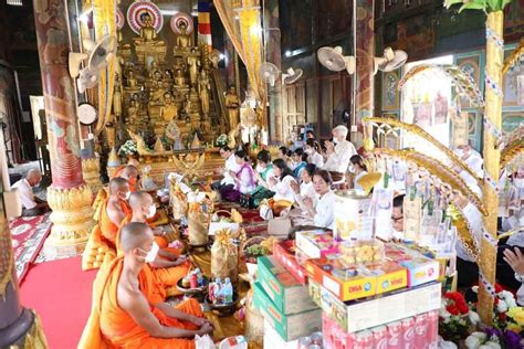 លោករដ្ឋមន្ត្រី វេង សាខុន និងមន្ត្រីរាជការក្រោមឱវាទក្រសួង