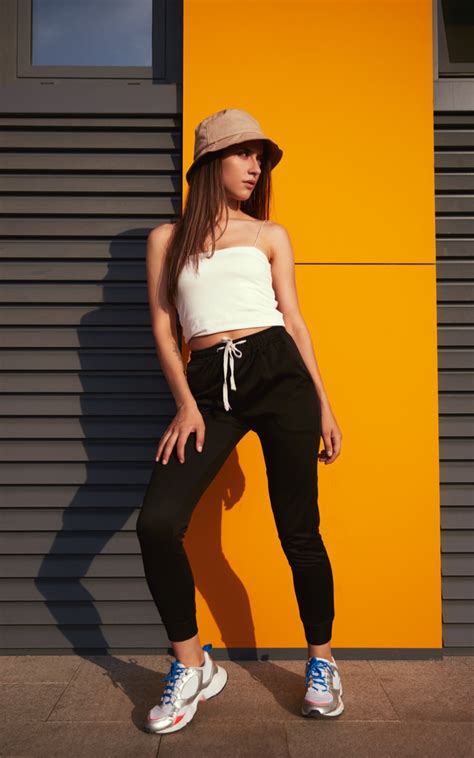 Bucket Hat Outfits Top Ways To Wear The Style