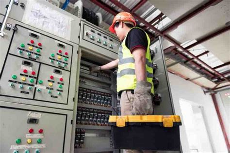 What Do Electricians Do Yileng