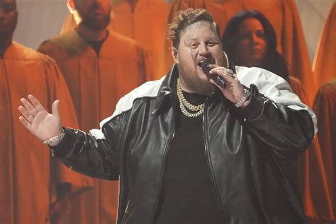 Jelly Roll Admits He Has Big Big Regrets Over His Extensive Tattoo Collection Country Now