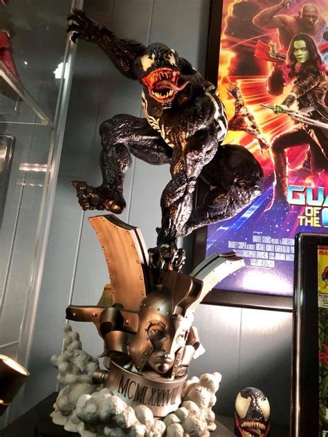 Sideshow Venom Premium Format Statue Released Photos Marvel Toy News