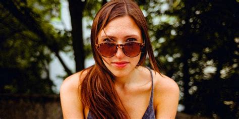 Exactly How To Stop A Panic Attack Lisa Petsinis Yourtango