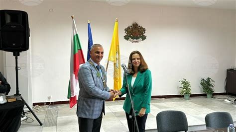 Тържествена клетва в Гурково положиха новоизбраният кмет Кънчо Папазов общинските съветници и