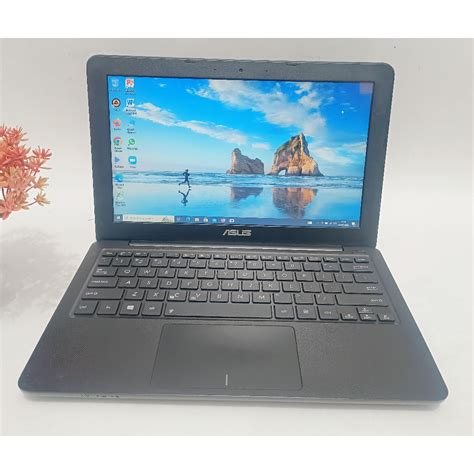 Jual Notebook Asus E202s Intel Celeron N3060 160ghz 2 Cpus Shopee