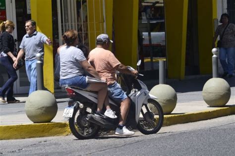 Falta De Casco Y Licencia Las Infracciones Más Comunes De Los