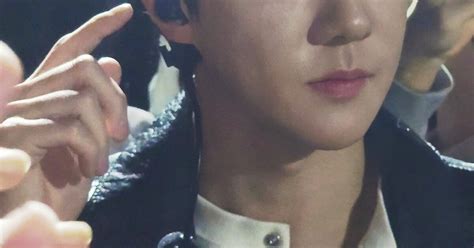 Exo Members Real Life Phone Camera Photos Go Viral Koreaboo