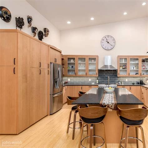 Vertical Grain Douglas Fir Custom Cabinet Finishes From Dendra Door
