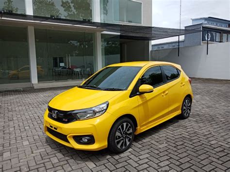 Brio Terbaru Warna Merah Honda Brio