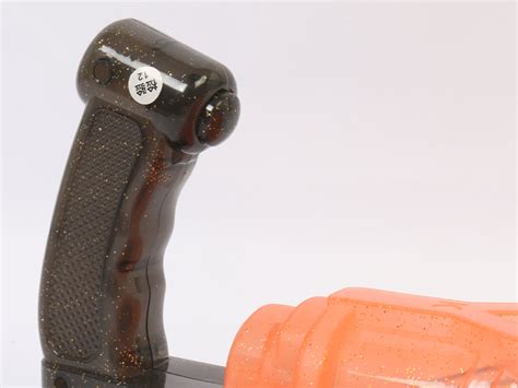 مشخصات،قیمت و خرید تفنگ مسلسل حباب ساز و چراغدار اسباب بازی دلبند