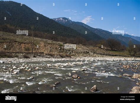 River Flowing In The Valley Sonmarg Jammu And Kashmir India Stock