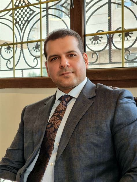 دکتر محمد محمودی متخصص بیماری های سالمندی درمان بیماری سالمندان