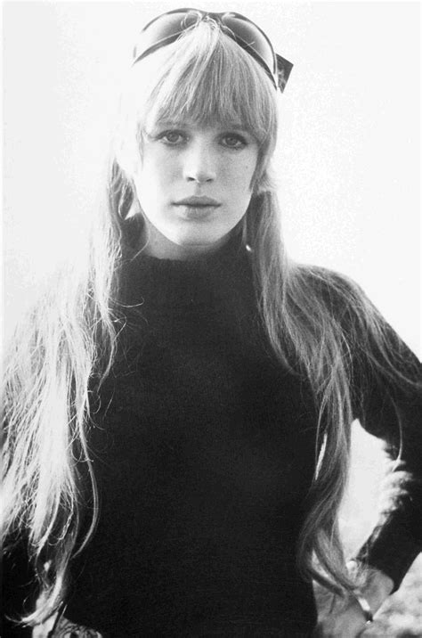 Marianne Faithfull Icono Del ‘london Look De Los 60s Marianne