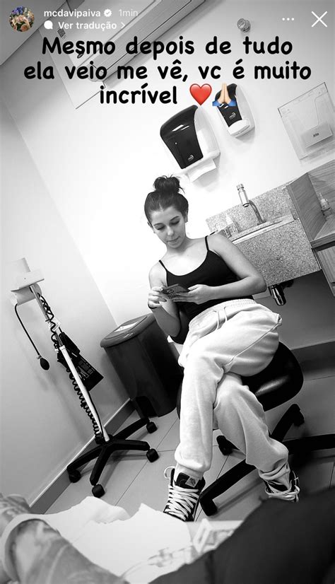 Ex De Mc Paiva Ignora Pol Mica E Visita O Cantor No Hospital Veja Foto