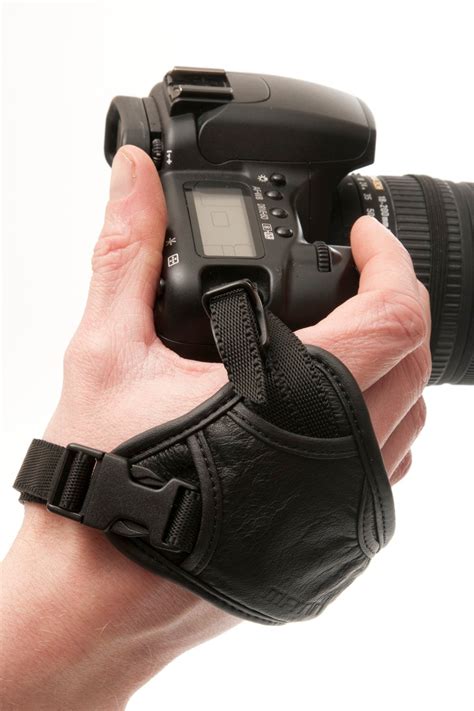 Matin Large Leather Camera Grip Iii M 6743