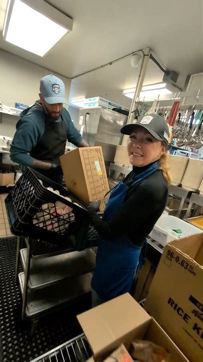 Early Risers Big Impact Meals On Wheels Monterey Peninsula Monday Packout And Driver Volunteers