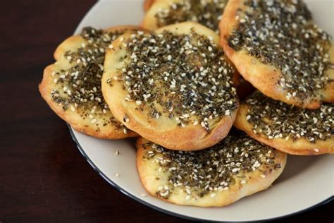 → Fatayer Zaatar ← Receta Egipcia Típica Beneficios