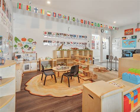 8 Montessori Classroom Layout Tips
