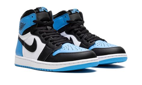 Air Jordan 1 Retro High Og Unc Toe Shoeslevele