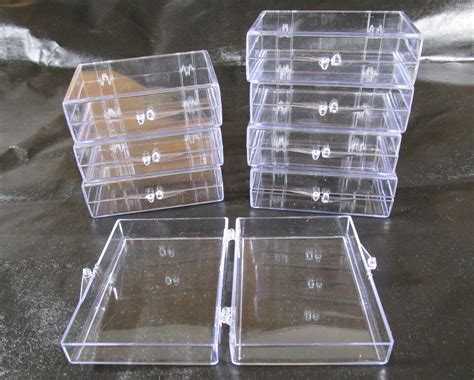 Lot Of 8 Clear Plastic Hinged Boxes For Favors Ts Or Craft And Jewelry