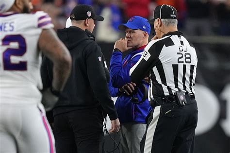 Heres What Sean Mcdermott Told Bengals Coach Zac Taylor After Damar