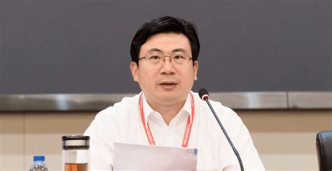 厦大毕业的他，履新市委副书记腾讯新闻