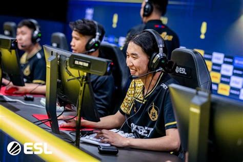910 - Liquipedia Counter-Strike Wiki