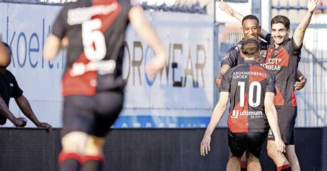 Almere City Met Alex Pastoor In Eredivisie En Voetbalhemel Voetbal
