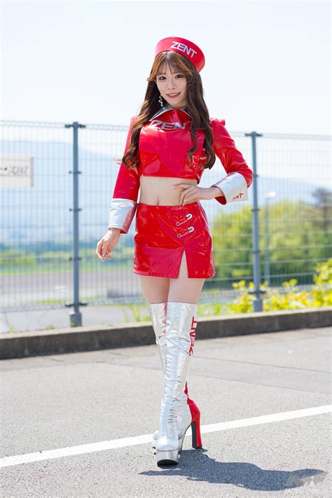 レースクイーンno1を決定！「日本レースクイーン大賞」のファイナリストその3。名取くるみ、葉月ゆうか、花乃衣美優、日南まみ 【東京オート