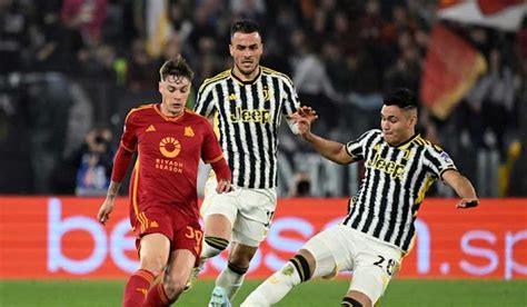 يوفنتوس يتعادل مع روما في الدوري الإيطالي