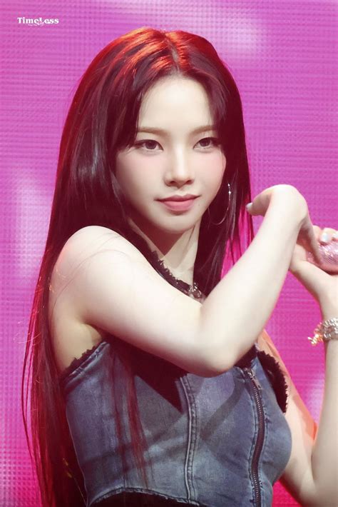 연예거중기 오늘자 🇺🇸 크레이지 콘서트 카리나 고화질 Daum 카페