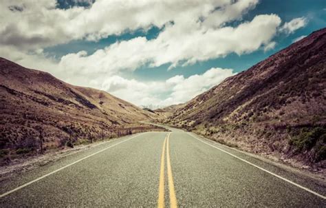 Обои дорога небо линии забор Road Sky Lines Fence на телефон и