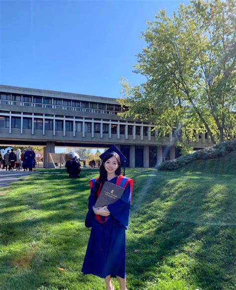 加拿大留学生李天宜加拿大留学生kiki 伤感说说吧