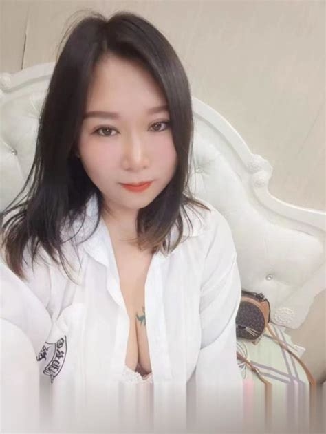 大胸风骚少妇 寻欢楼论坛