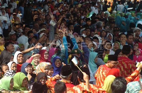 PAWAI TAARUF MTQ JABAR ANTARA Foto