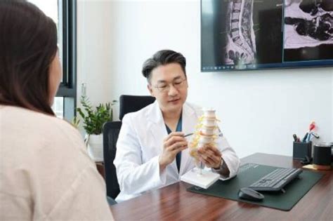 외과적 수술 어려운 고령층 척추관협착증 치료 방법은 [건강 올레길] 스포츠동아