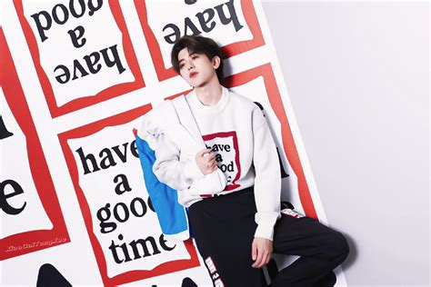 微博 小蔡同学 tt 蔡徐坤 堆糖美图壁纸兴趣社区