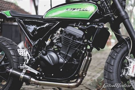 Modifikasi Ninja 250 Jadi Bobber